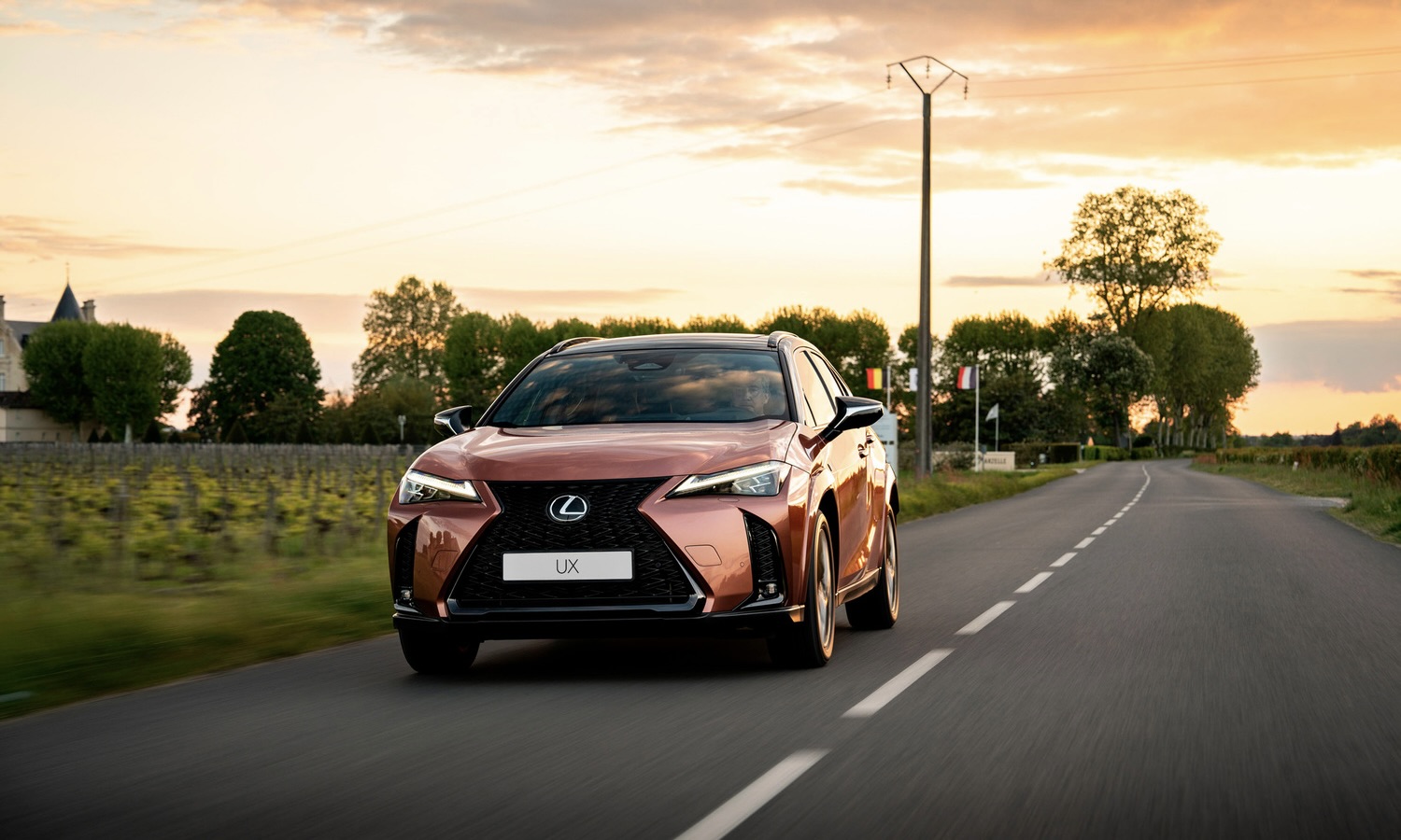 Lexus UX 300h 2025: Alle Verbesserungen des erneuerten Hybrid-SUV