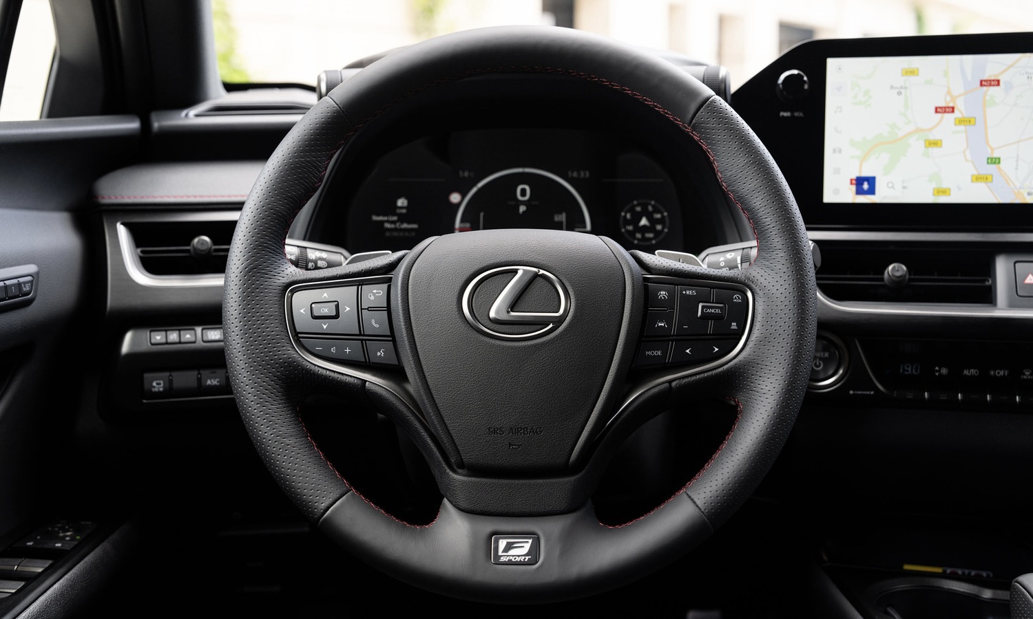 Lexus UX 300h 2025: Todas las mejoras del renovado SUV híbrido