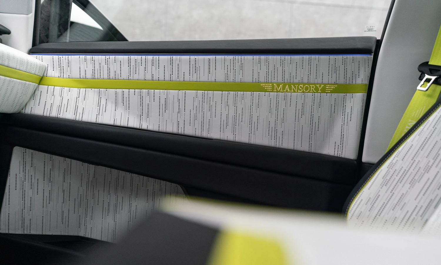 Mansory transforma el Tesla Cybertruck con un diseño radical