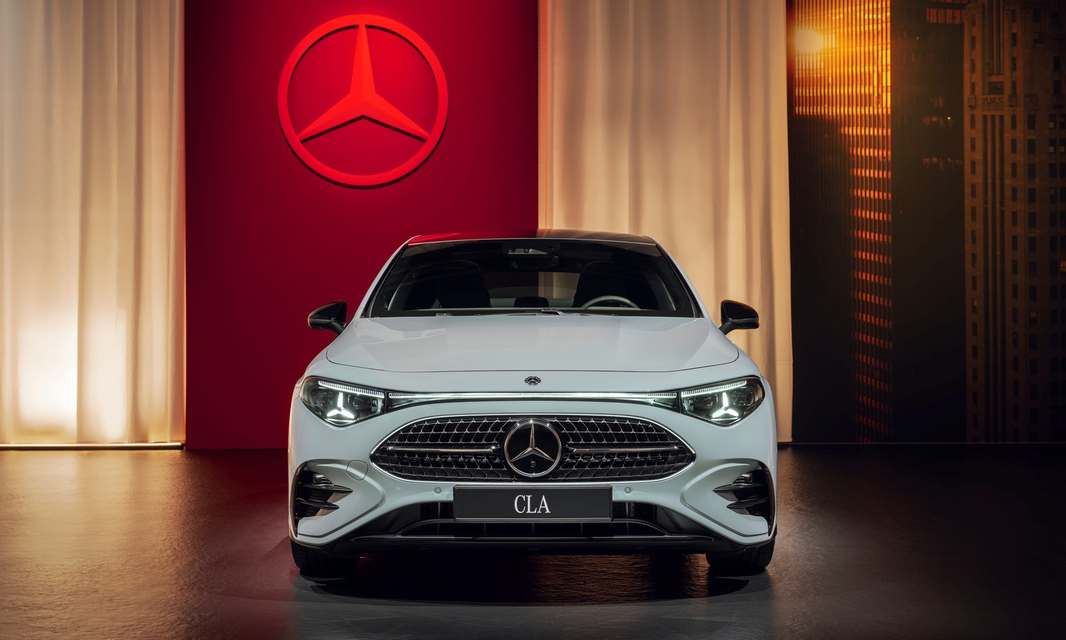 Mercedes-Benz CLA 2025: Wszystkie nowe funkcje, cechy i cena