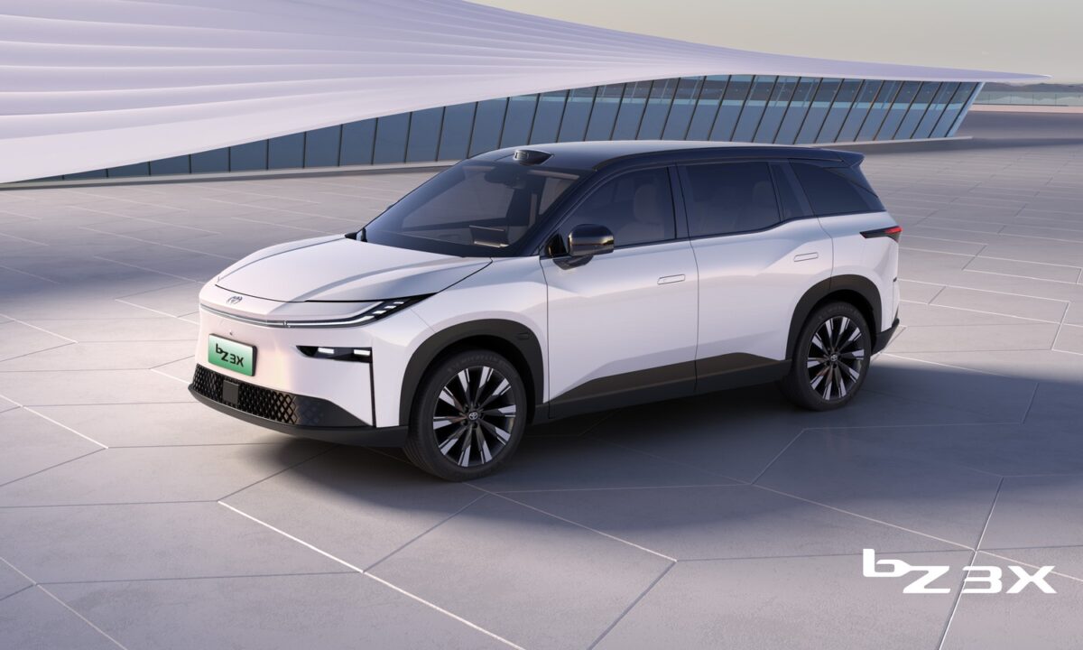 Toyota triumphs in China with its new affordable electric SUV: The bZ3X is a sales success.