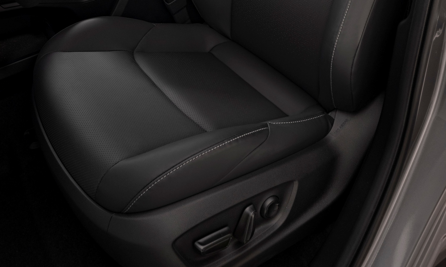 Toyota bZ4X 2025: Más autonomía, potencia y un diseño renovado