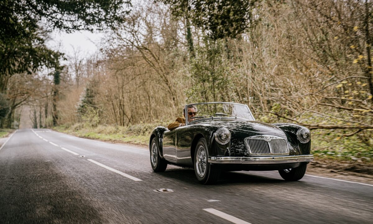 MGA Factory Edition: El clásico británico vuelve con alma moderna