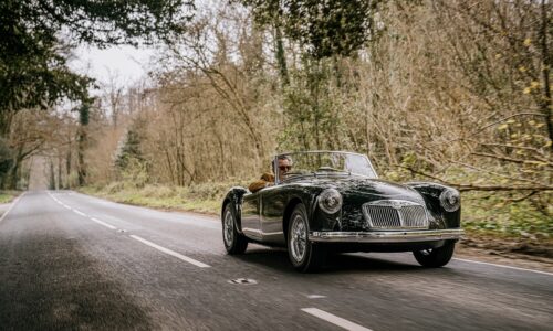 MGA Factory Edition: El clásico británico vuelve con alma moderna