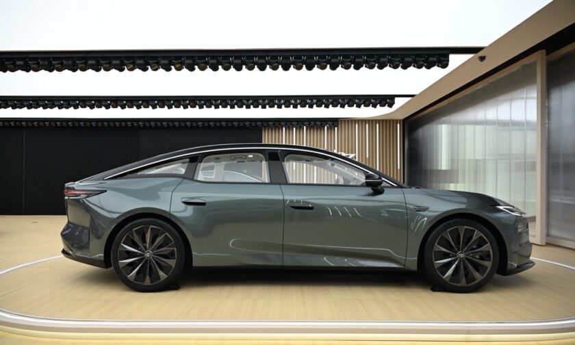 Toyota bZ7 BEV: la nueva berlina eléctrica japonesa que apuesta fuerte por el mercado chino