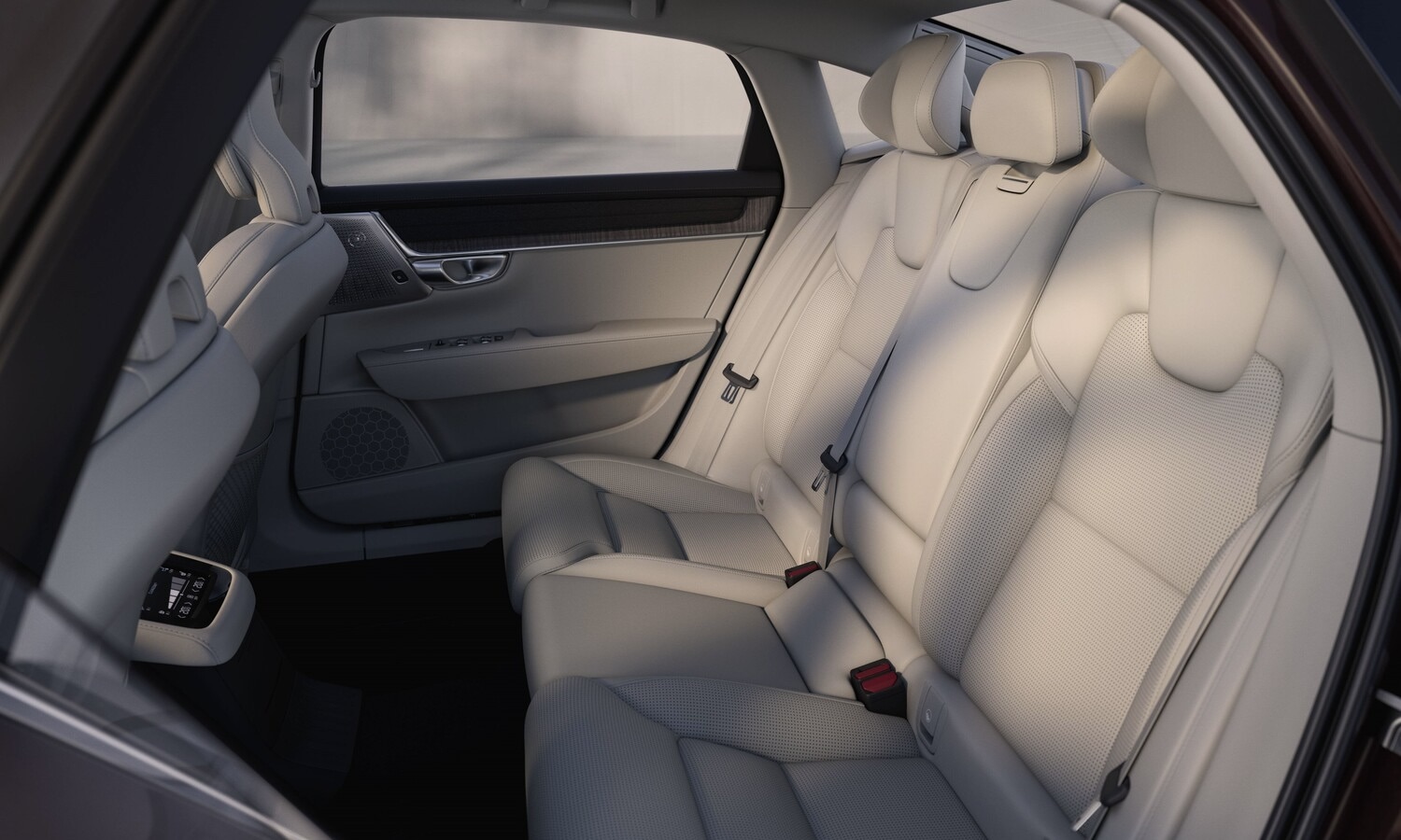 El renovado Volvo S90 2025 redefine el lujo escandinavo con impulso híbrido y diseño actualizado