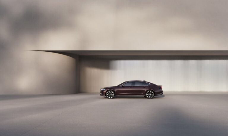 El renovado Volvo S90 2025 redefine el lujo escandinavo con impulso híbrido y diseño actualizado