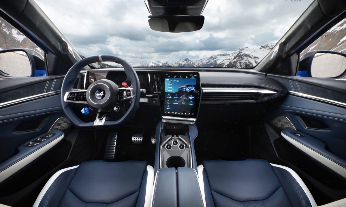 I-Alpine A390: amanani, izinguqulo kanye nedatha ebalulekile eSpain