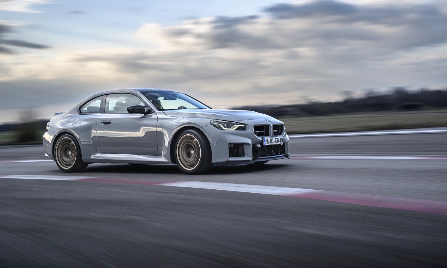 The 2 BMW M2025 CS: All the information on the most radical version of ...