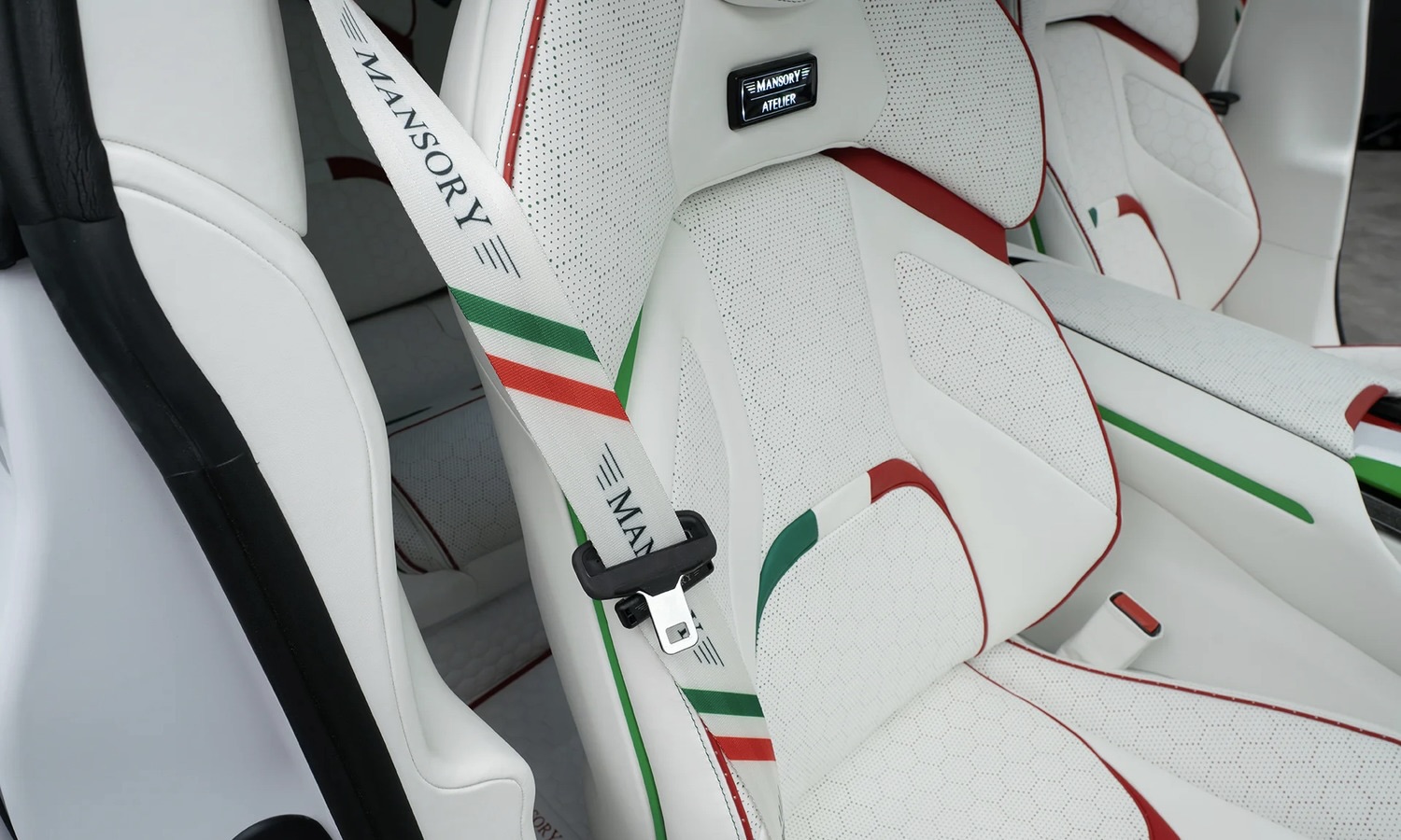 Mansory Pugnator Tricolore: El Ferrari Purosangue más radical y exclusivo