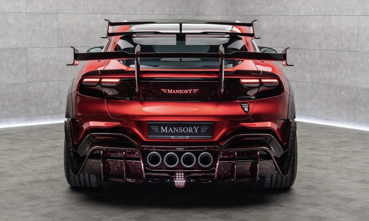 Mansory Pugnator Tricolore : la Ferrari Purosangue la plus radicale et ...
