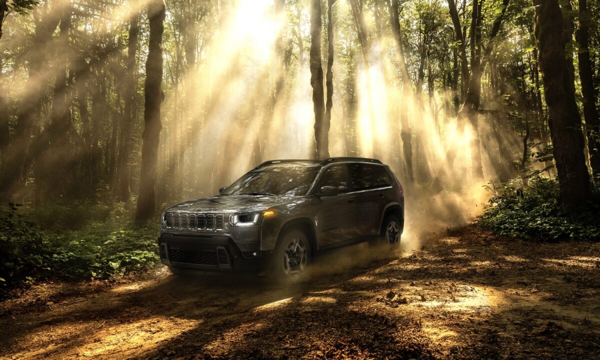 El nuevo Jeep Cherokee 2026 muestra sus primeras imágenes y apuesta por ...