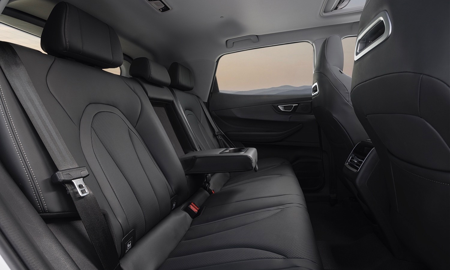 Nuevo Ebro S400: Todos los datos sobre el SUV híbrido español que ...