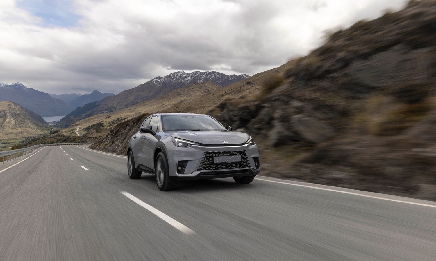 Nuevo Lexus LBX 2025: Híbrido, diseño premium y visión artística