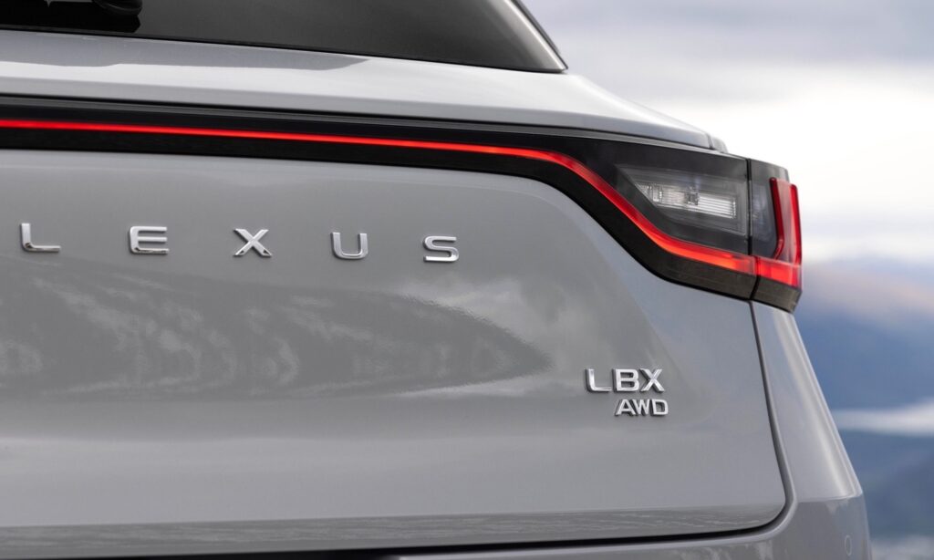 Nouvelle Lexus LBX 2025 : hybride, design haut de gamme et vision ...