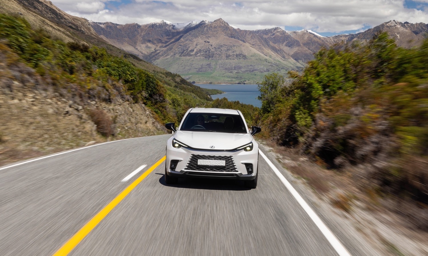 Nuevo Lexus LBX 2025: Híbrido, diseño premium y visión artística