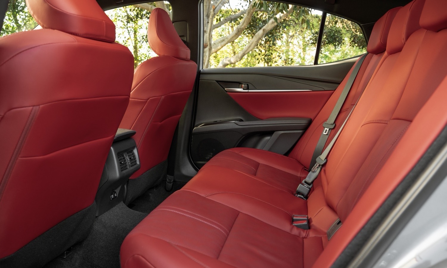 La Toyota Camry 2026 lance l'édition Nightshade et de nouvelles options ...