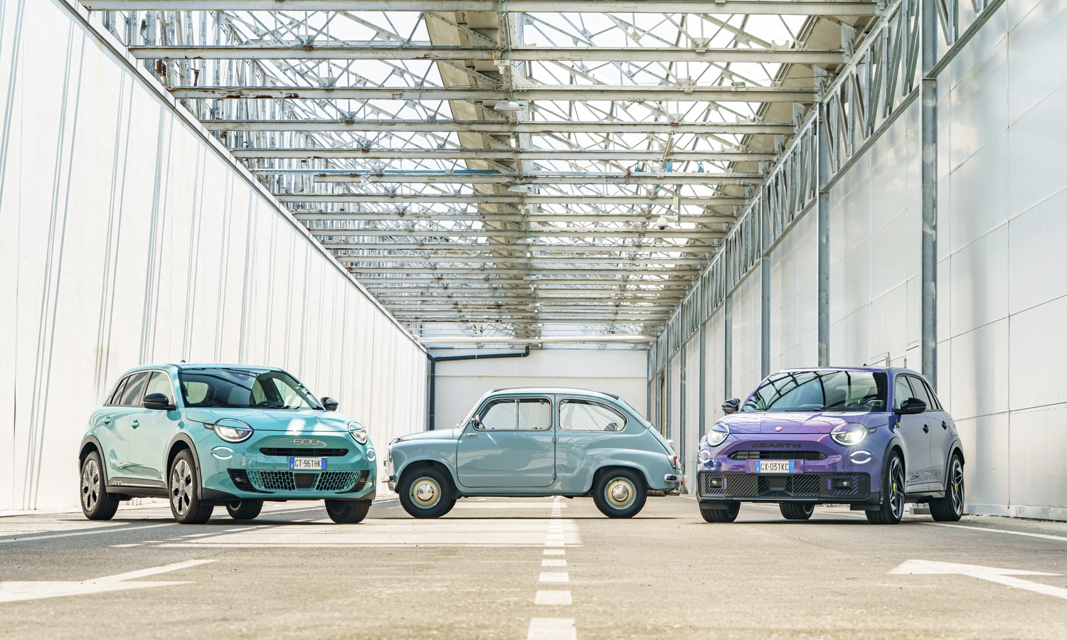 De Fiat 600 viert zijn 70-jarig jubileum met deelname aan de 1000 ...