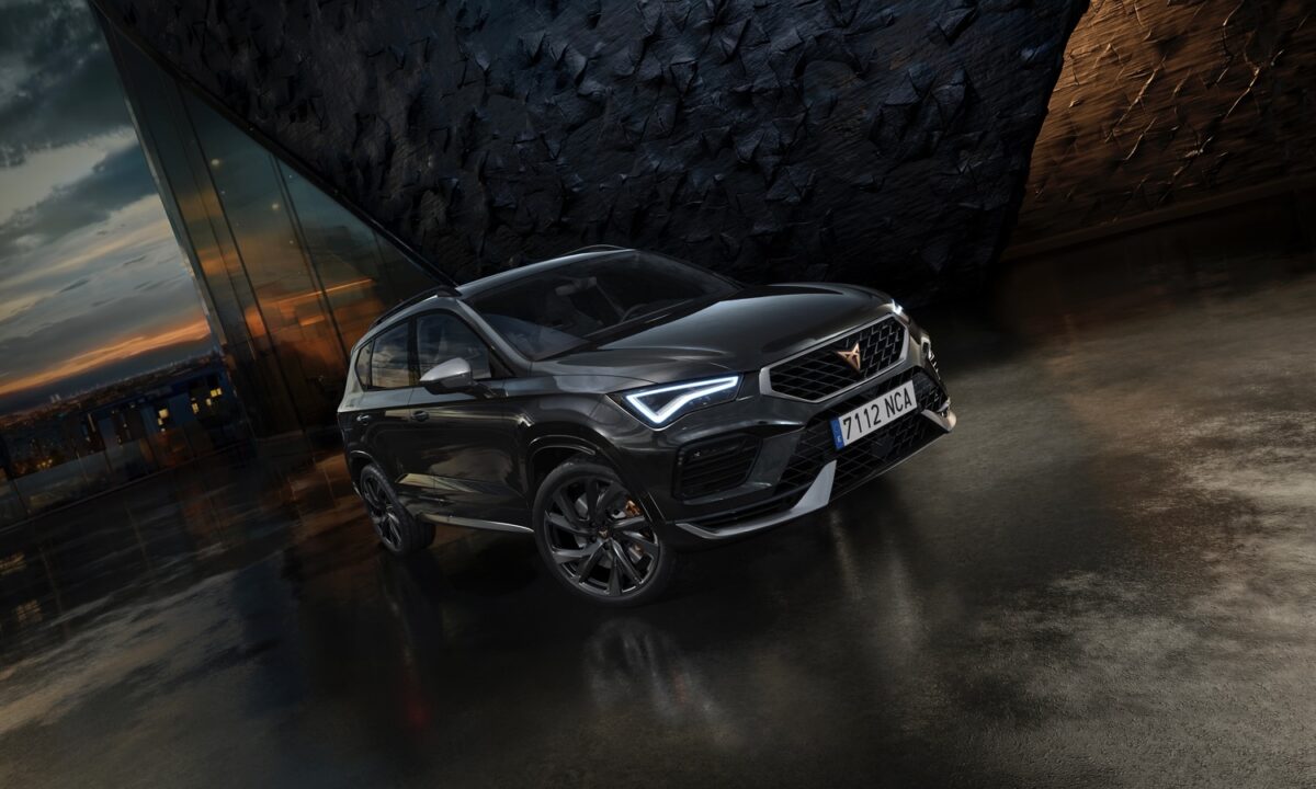 Cupra introduces the Black Edition trim on the Formentor, León, and ...