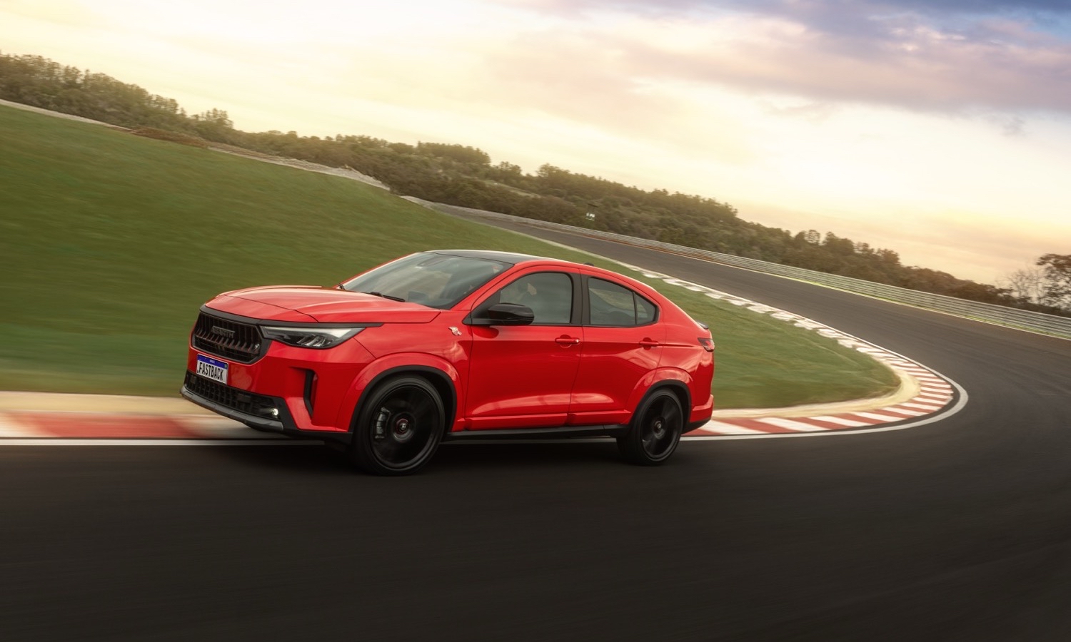 Nuevo Fiat Fastback 2026: Rediseño, más tecnología y versiones deportivas