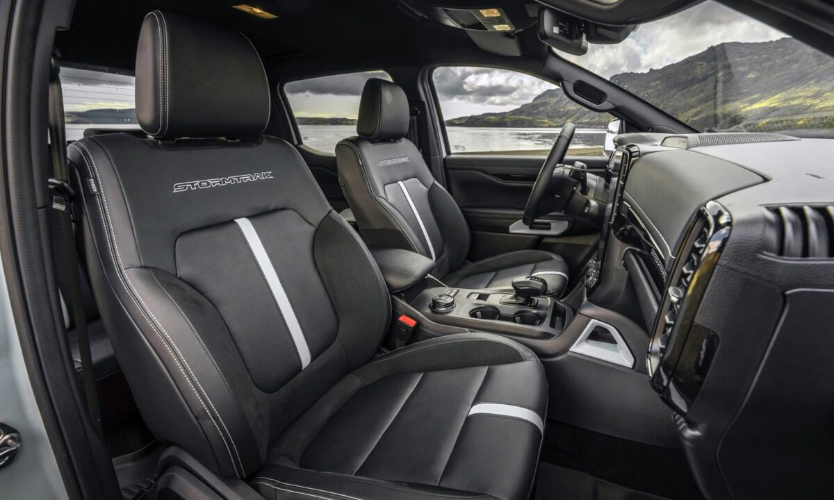 Ford Ranger. Lahat ng nabago sa binagong pickup ng Ford.