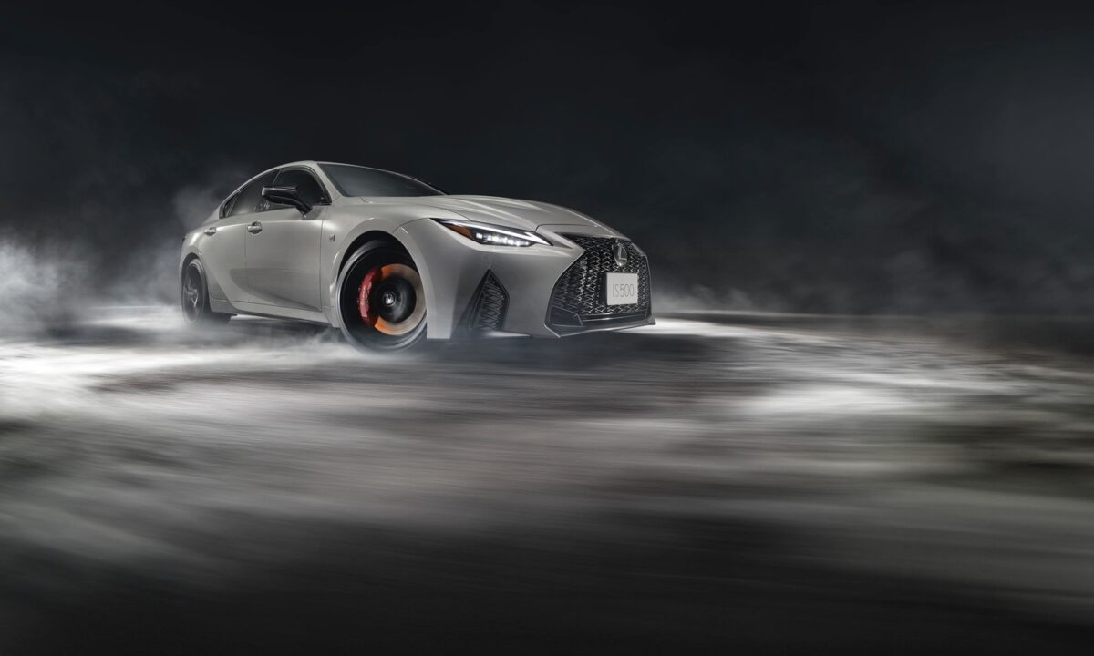 Lexus IS500 Climax: L'edició limitada que acomiada l'últim sedan V8 de ...