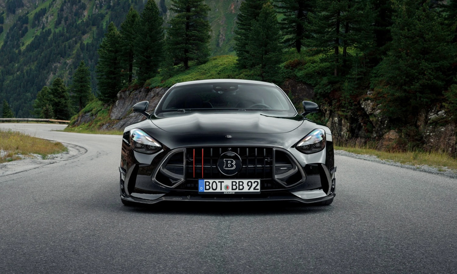 BRABUS 1000: Híbrido de lujo extremo, potencia y exclusividad sin límites