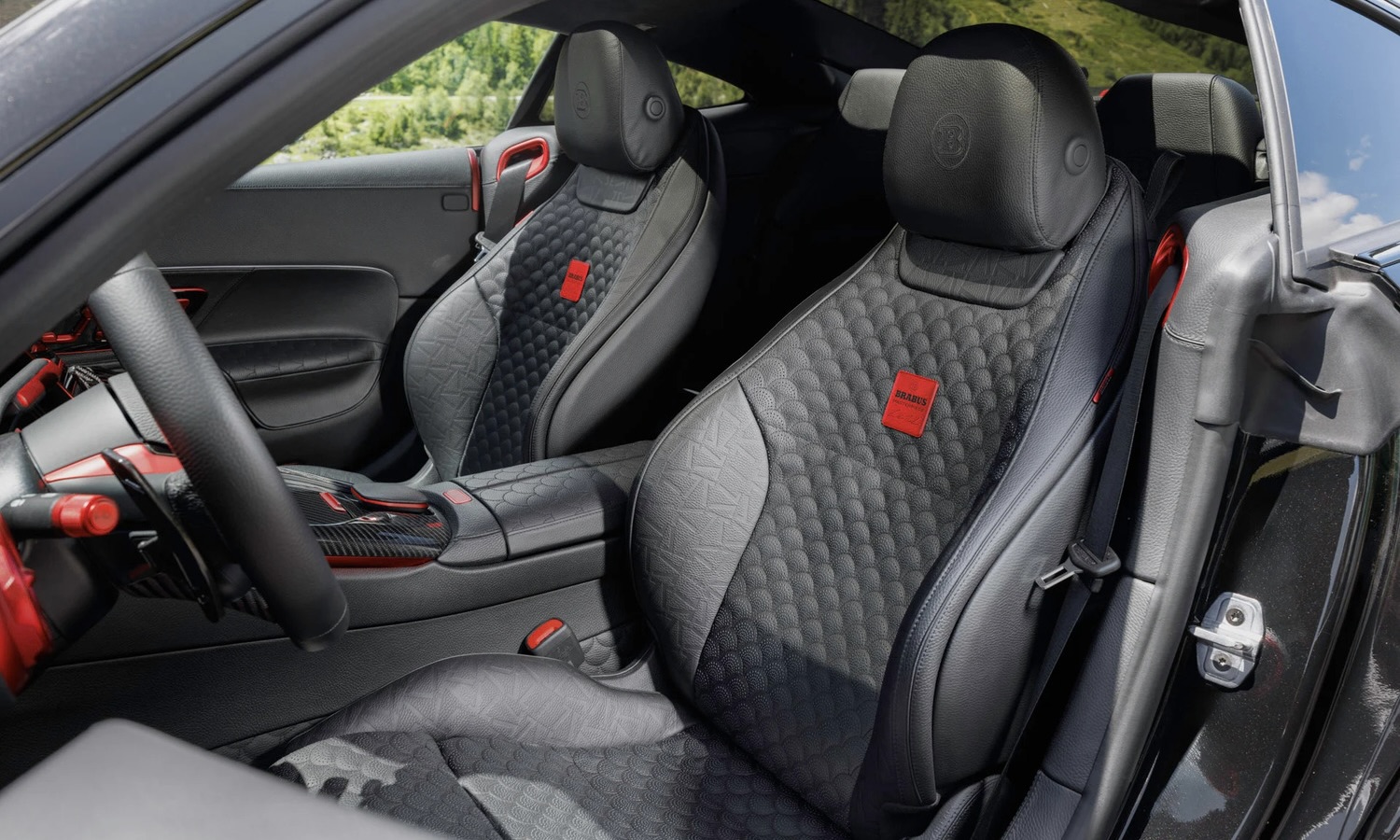 BRABUS 1000: Híbrido de lujo extremo, potencia y exclusividad sin límites