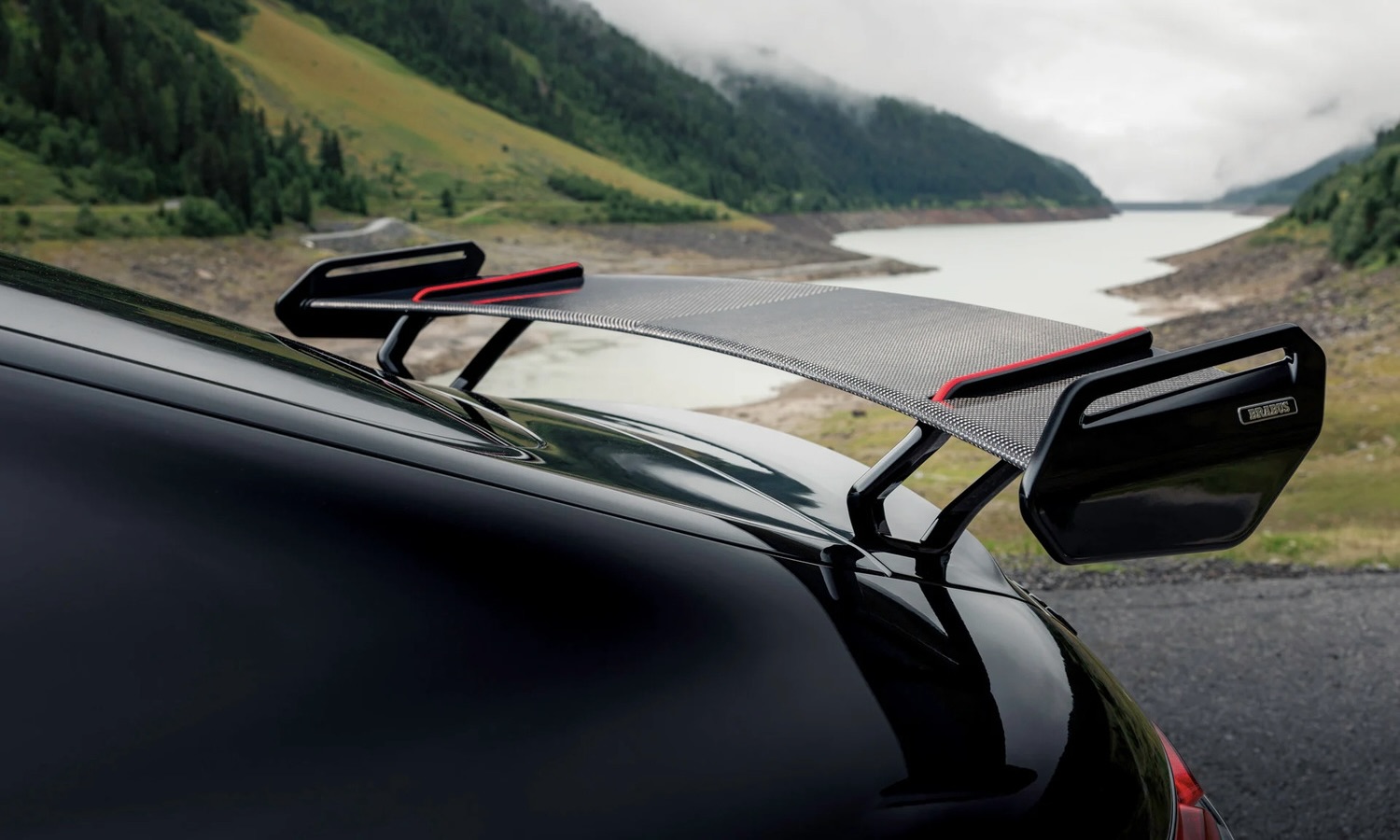 BRABUS 1000: Hybrid of extreme luxury, power and exclusivity without limits