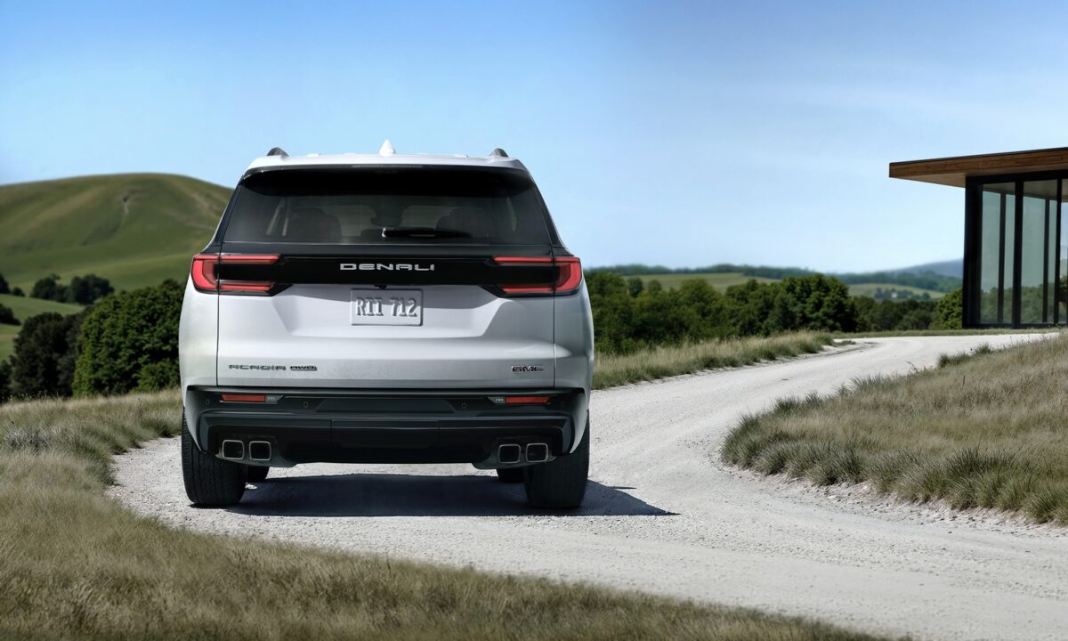 GMC Acadia Denali Ultimate: El lujo y la tecnología se dan la mano en ...