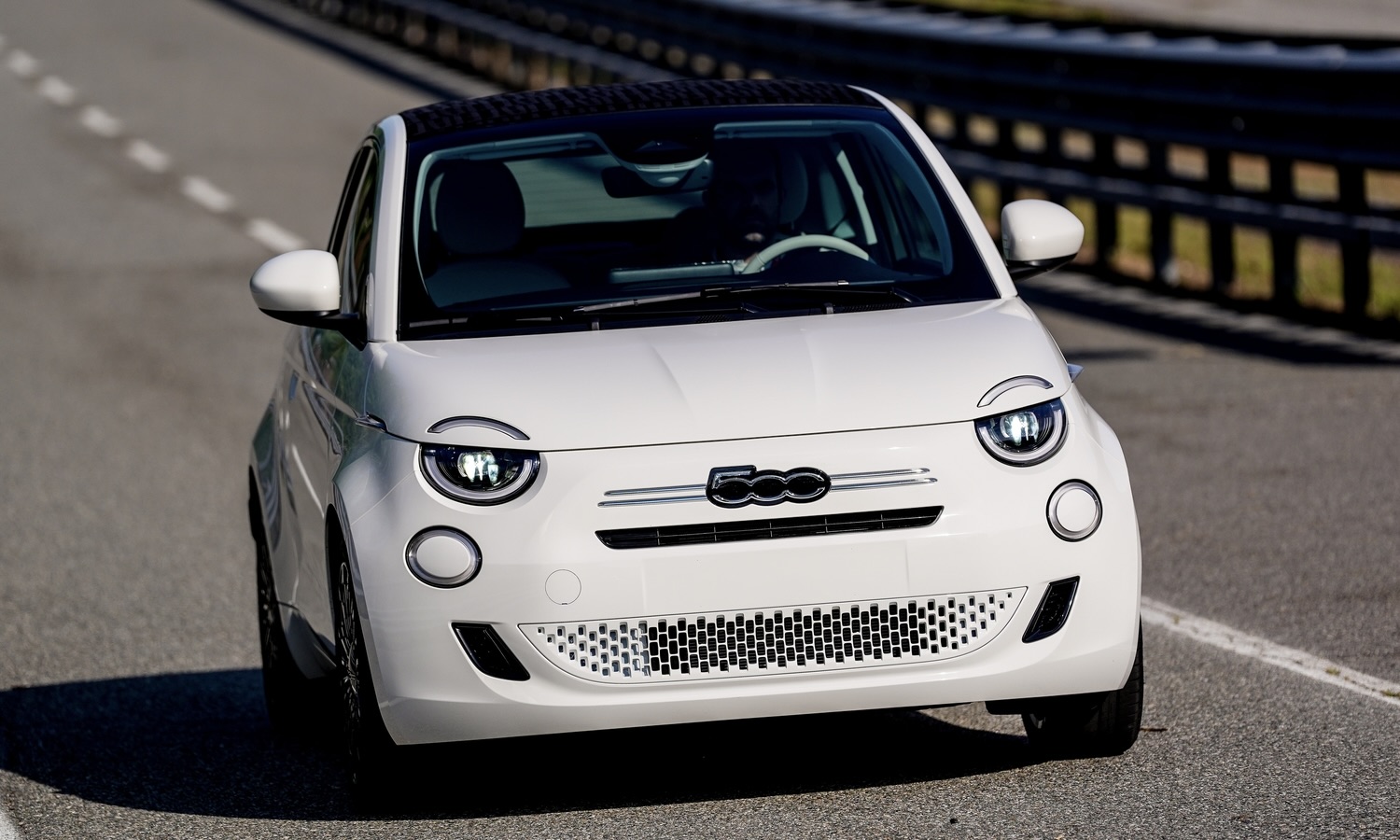 Nuevo Fiat 500 Híbrido: Producción, detalles técnicos y llegada a España