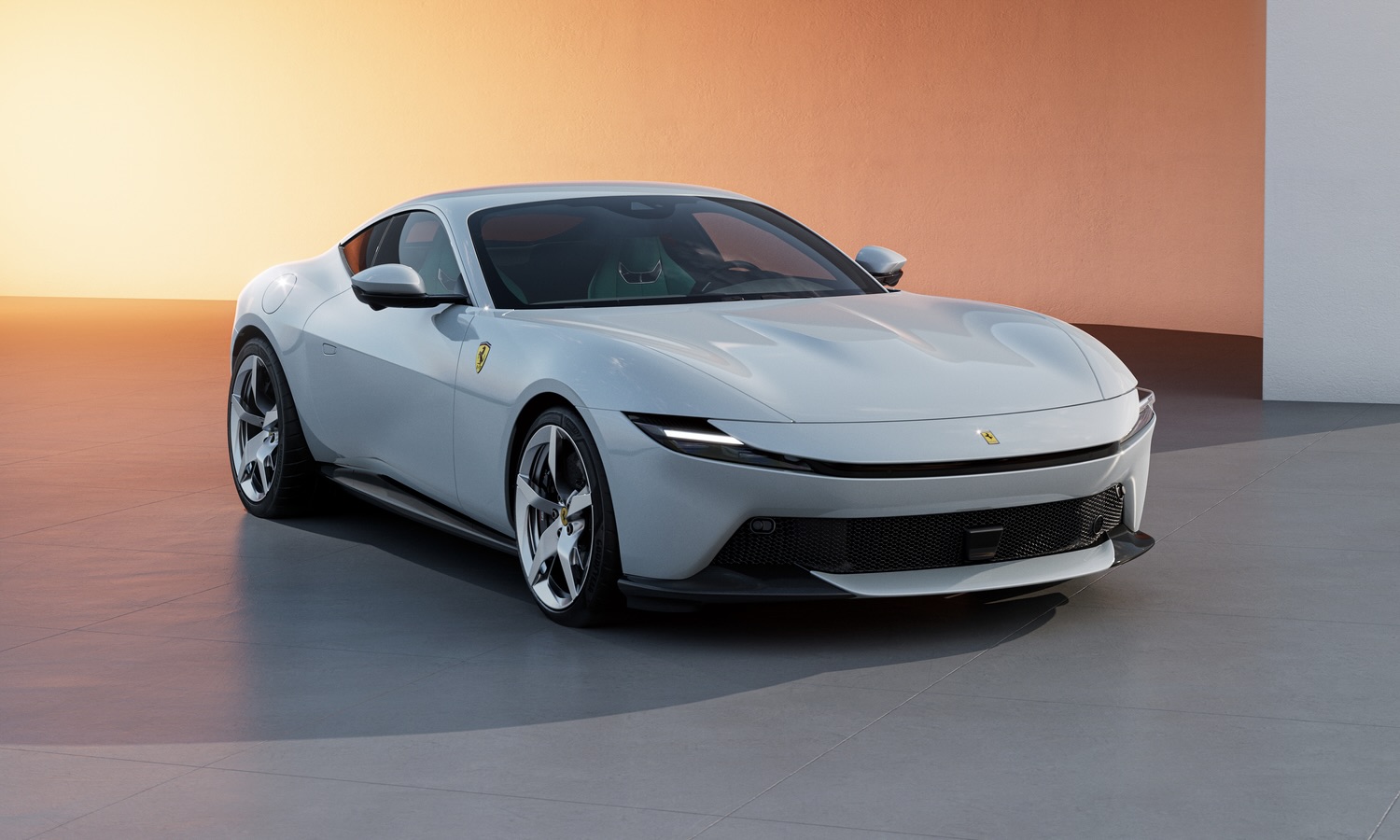 Ferrari Amalfi: El sucesor del Roma que apuesta por la evolución sin ...