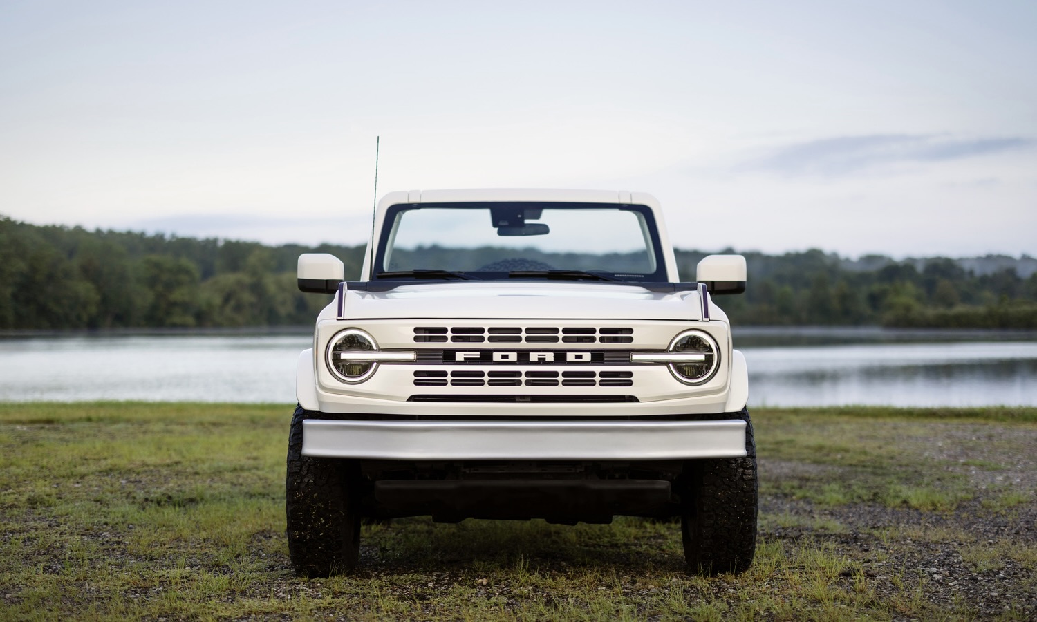 Ford Bronco Roadster Concept: homenaje al icono sin techo