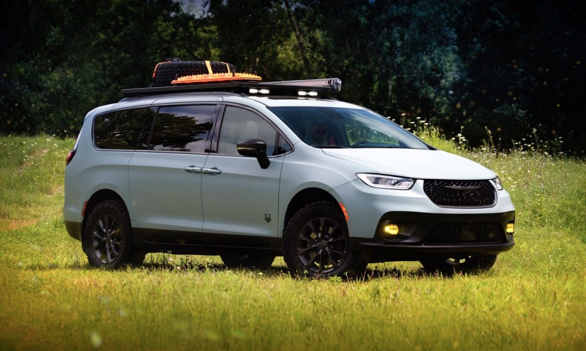 Chrysler Pacifica Grizzly Peak: la minivan que se va de aventura en EEUU
