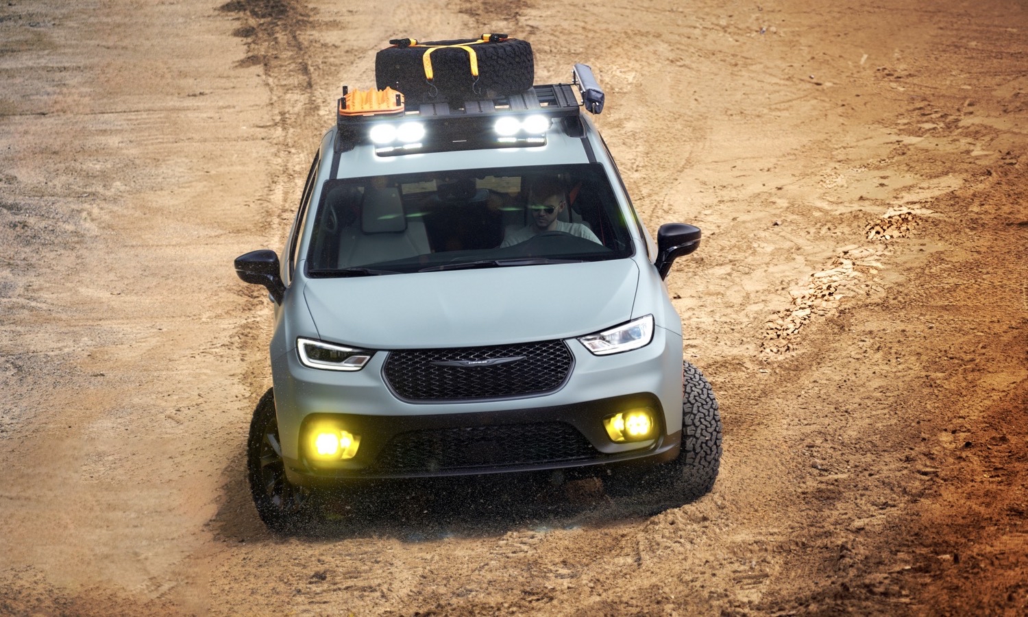 Chrysler Pacifica Grizzly Peak: la minivan que se va de aventura en EEUU