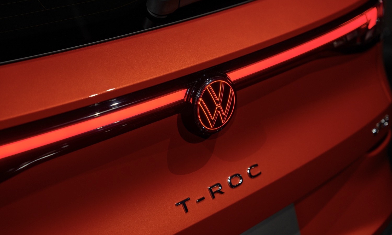 Volkswagen T-Roc 2025: la nueva generación del C-SUV de Volkswagen ya es oficial