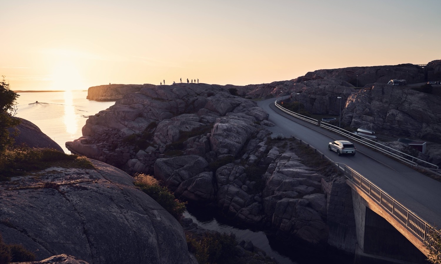 Volvo XC70 2025: el mítico XC70 renace como un SUV PHEV de gran autonomía