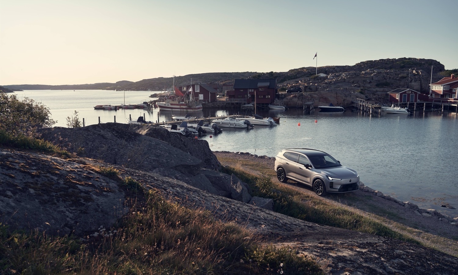 Volvo XC70 2025: el mítico XC70 renace como un SUV PHEV de gran autonomía