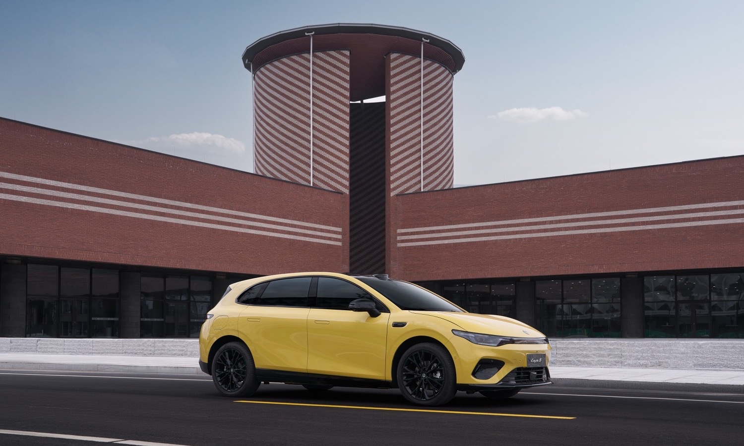 Leapmotor B05: Innenraum, Abmessungen, Mechanik und Ankunft in Europa