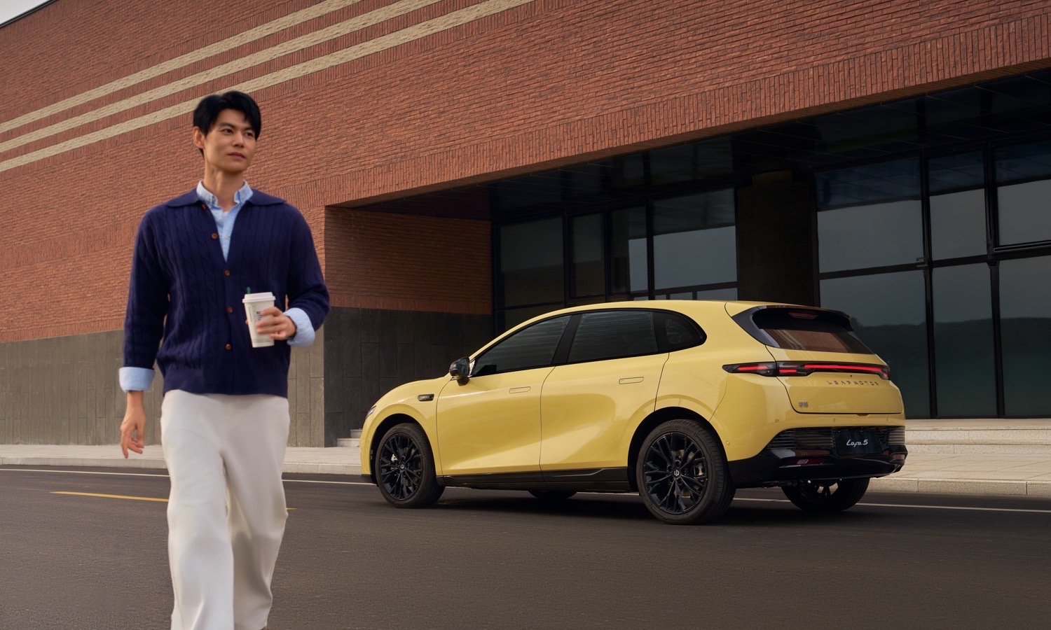 Leapmotor B05: Innenraum, Abmessungen, Mechanik und Ankunft in Europa