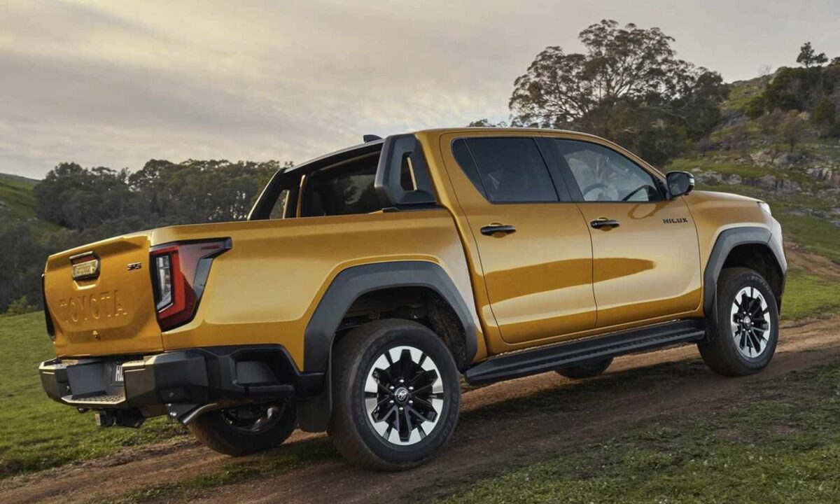 Toyota Hilux 2026: This is the new generation with electric and ECO ...