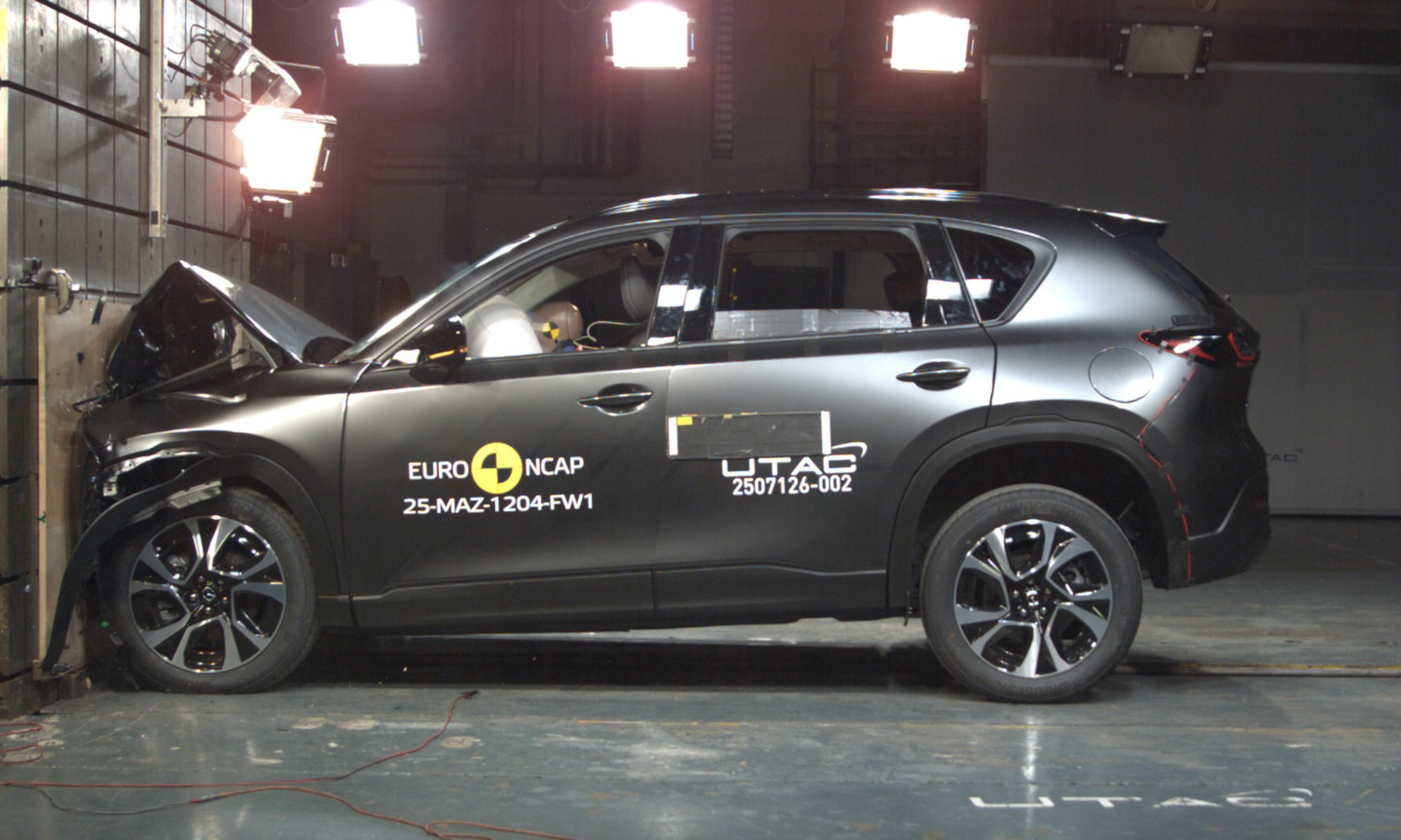 Nowa Mazda CX-5 zdobywa pięć gwiazdek w testach Euro NCAP