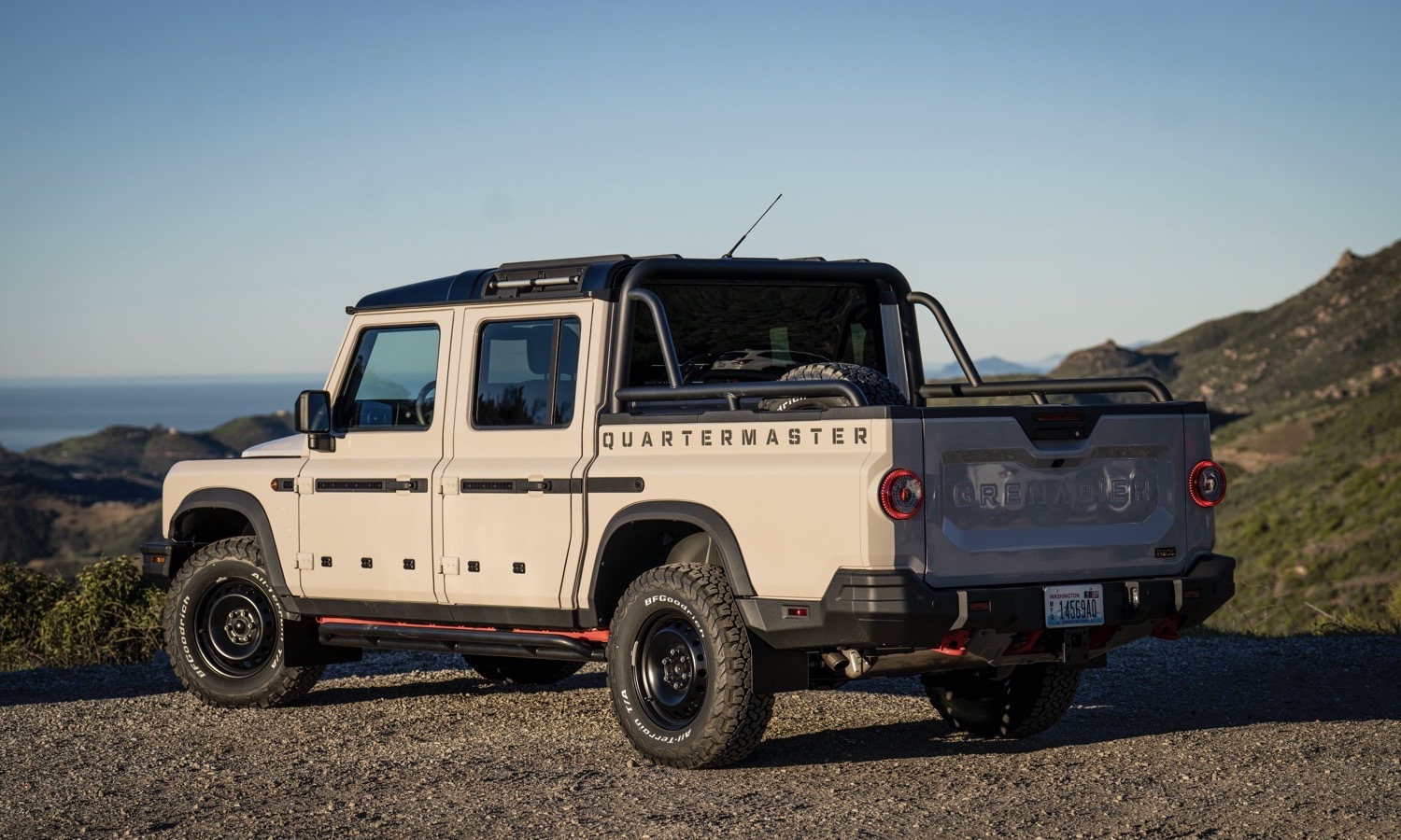 Ineos Grenadier actualiza su 4×4 y lanza la exclusiva Black Edition