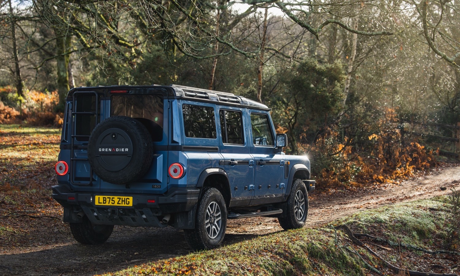Ineos Grenadier actualiza su 4×4 y lanza la exclusiva Black Edition