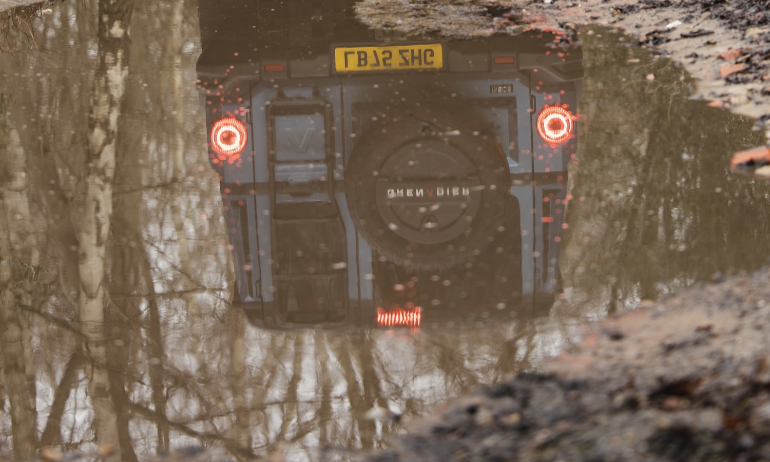 Ineos Grenadier actualiza su 4×4 y lanza la exclusiva Black Edition