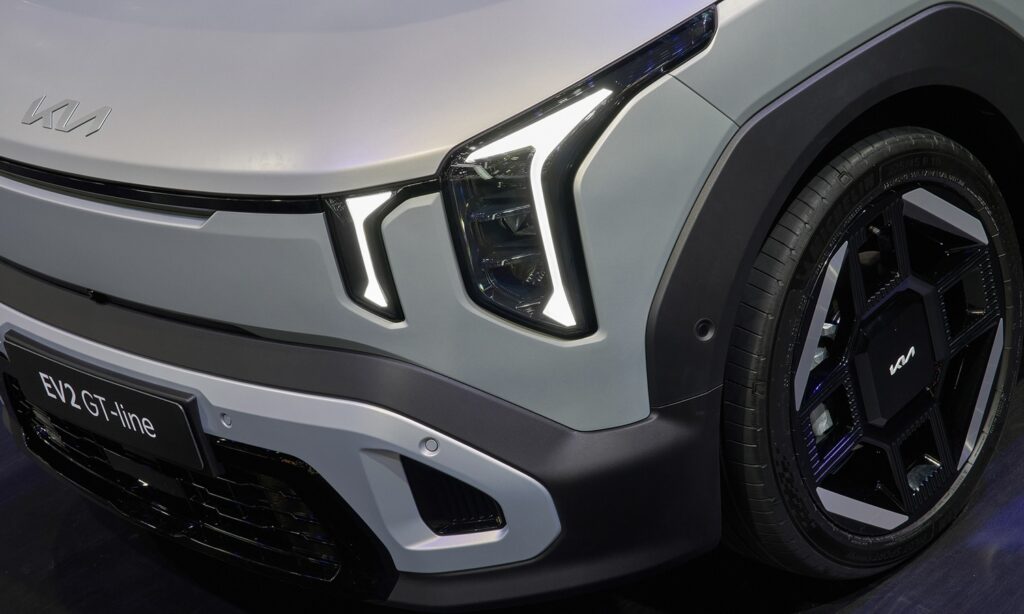 Hyundai EV2