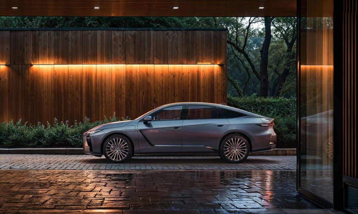 Nouvelle Lexus ES : la berline haut de gamme que Lexus fait entrer dans ...