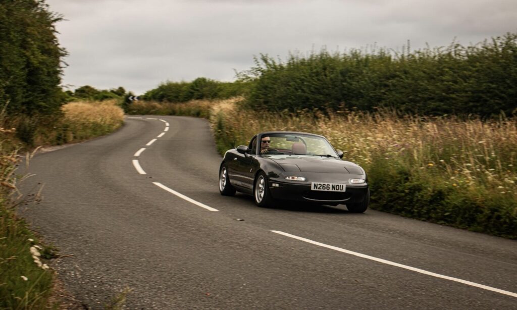 Mazda MX-5 Rocketeer with V6 engine: the ultimate analog roadster